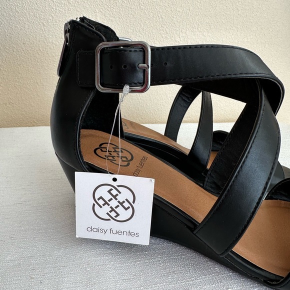 Daisy Fuentes | Shoes | New Daisy Fuentes Ivana Black Vegan Wedge Ankle ...